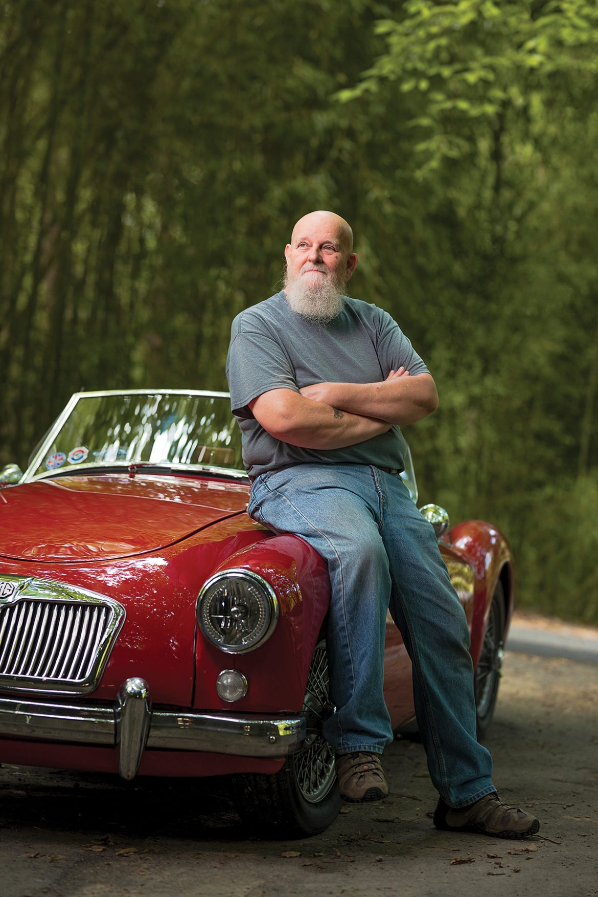 Studio Glass Influencer Runs an Inside Operation – Asheville Made